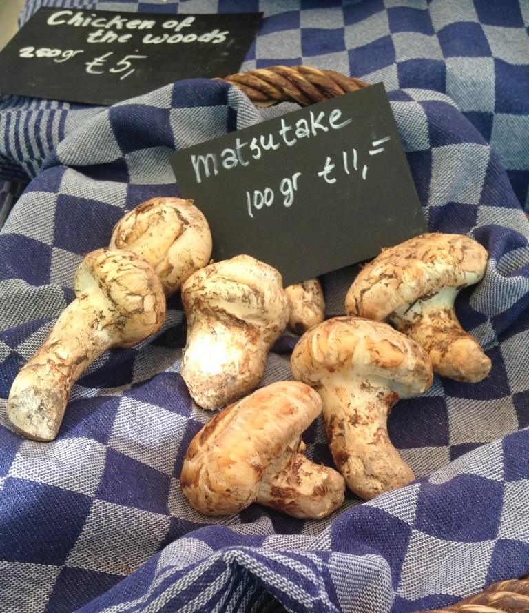 Matsutake with Garland Chrysanthemum – Cook and Drink